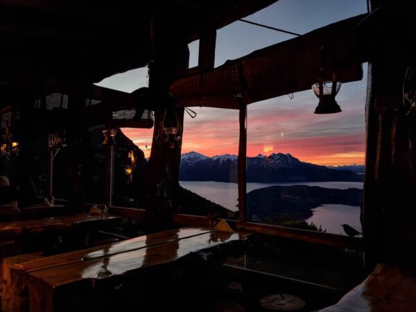 Refugio Roca Negra en el Cerro López - Bariloche